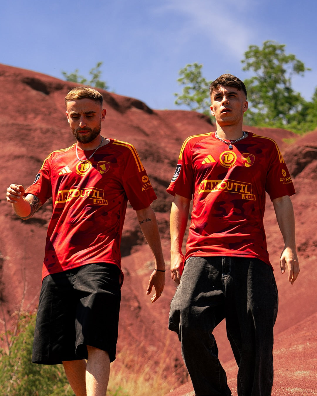 Tenues Officielles 25-26 – Rodez Aveyron Football